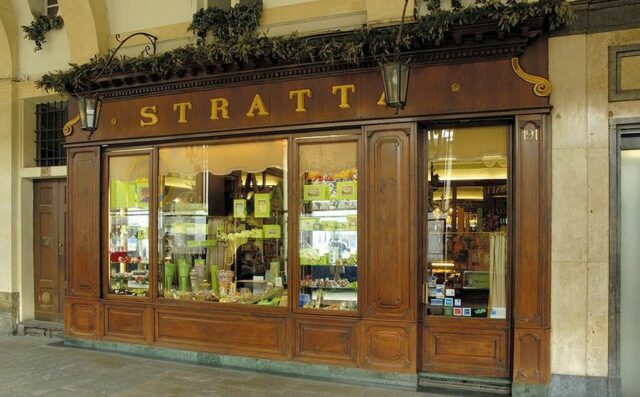 A passeggio per Torino alla scoperta dei suoi celebri caffè storici